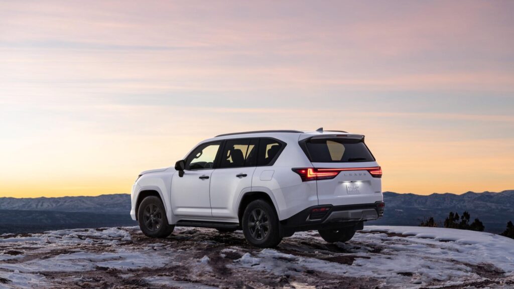 Lexus LX 600 2023