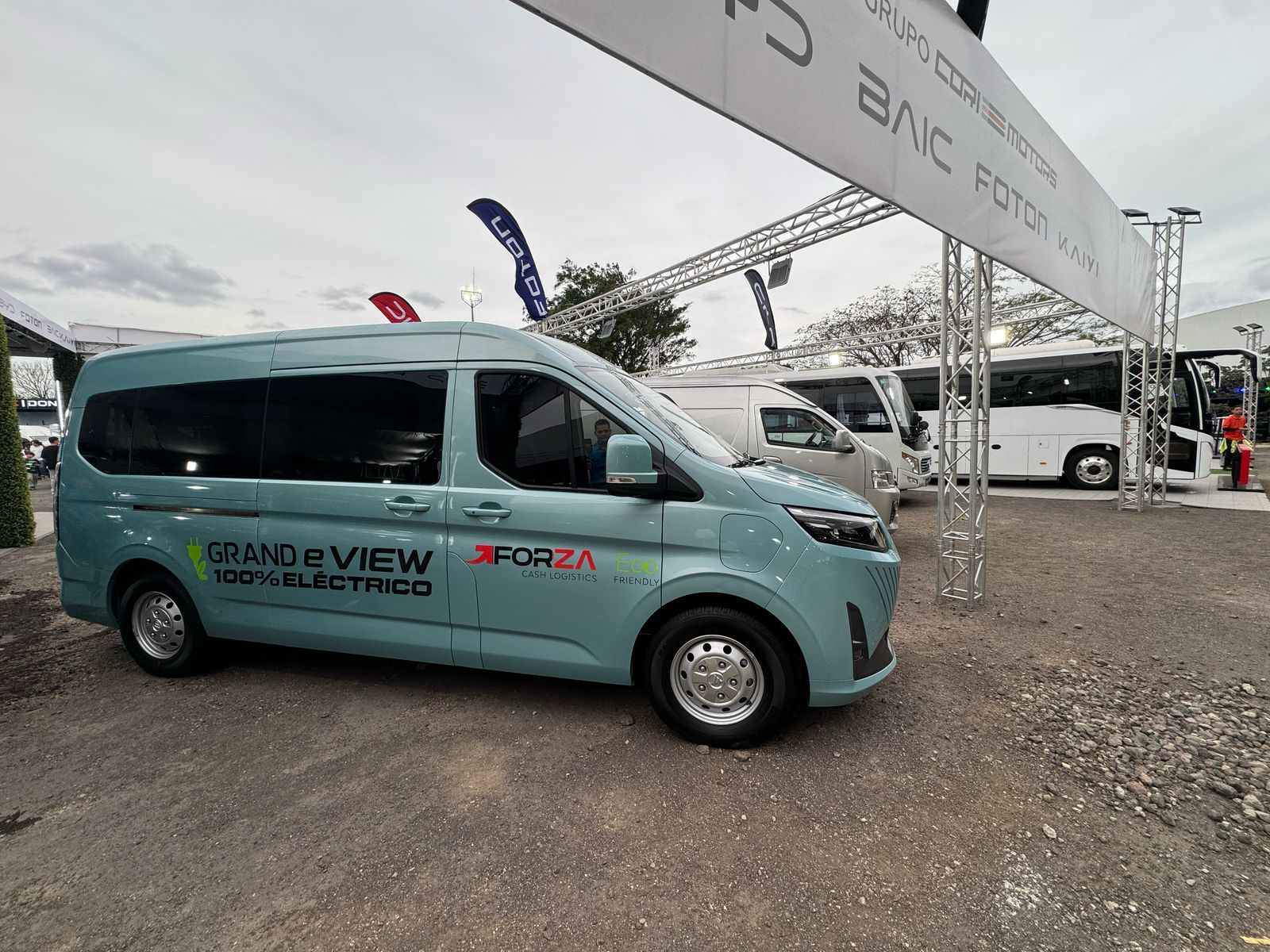 FOTON Lanza El Nuevo Grand E-View