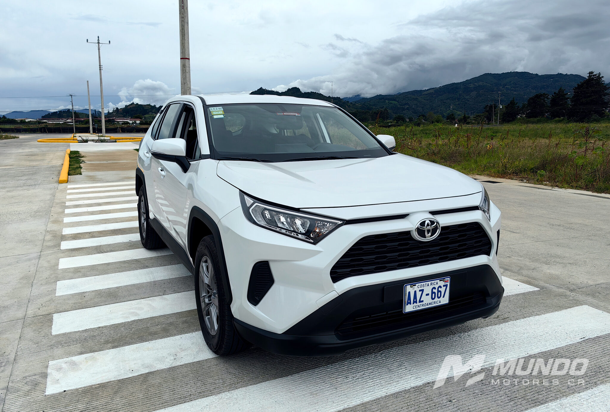 Ficha Técnica Toyota RAV4 2025 High Line 4x2 TM